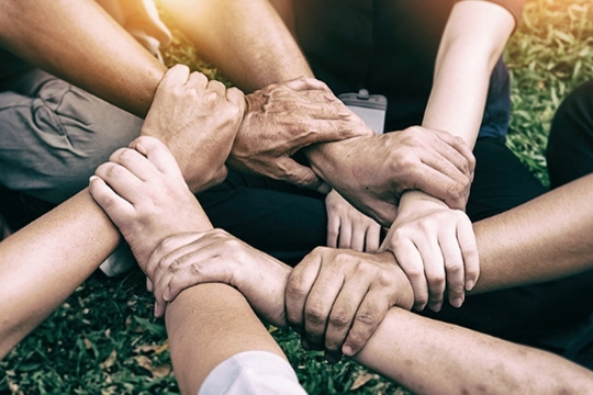 EBRA | Faisons connaissance